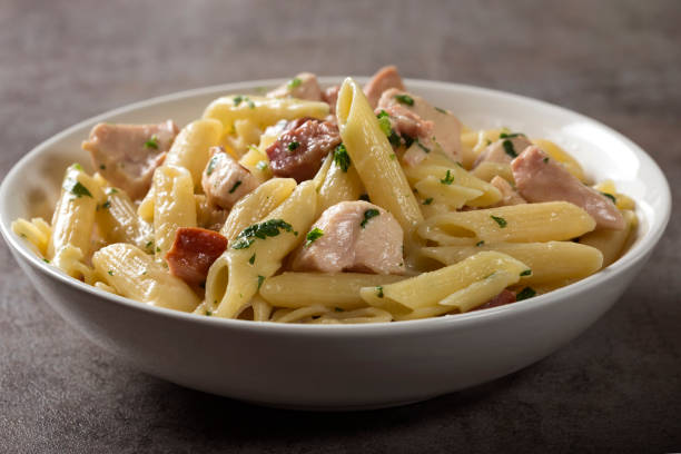 Creamy Garlic Pasta: A Delicious and Easy Recipe to Try