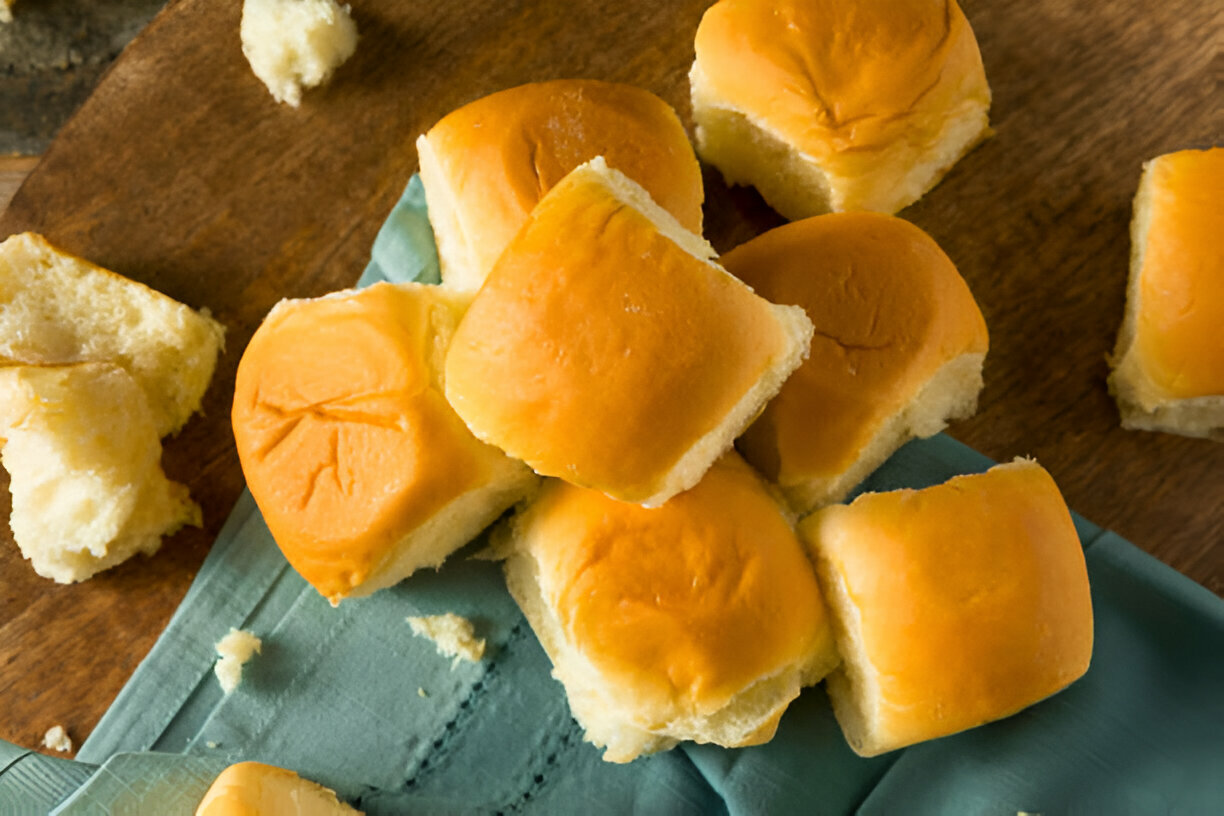 Amish Dinner Rolls Recipe: Soft, Fluffy and Delicious