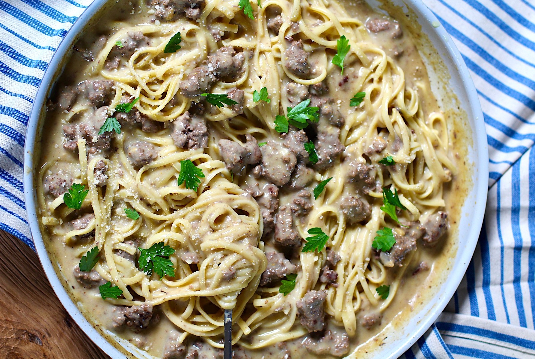 Creamy Ground Beef Alfredo Pasta Recipe for Quick Comfort Food